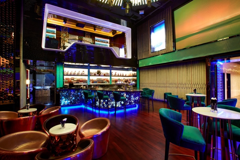 DEEPBLUE - Western, THE FACE Suites, | TABLEAPP