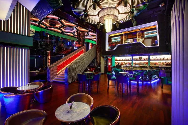 DEEPBLUE - Western, THE FACE Suites, | TABLEAPP