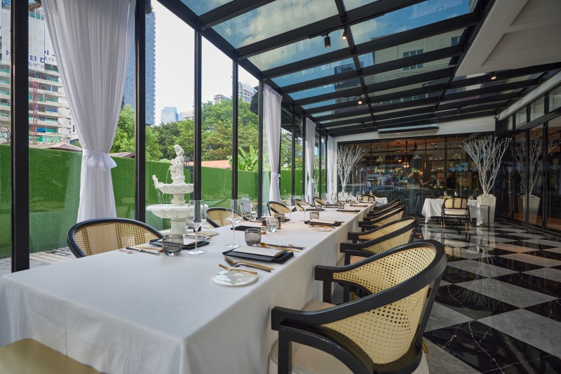 FLOUR Restaurant - Indian, Jalan Kamuning, | TABLEAPP